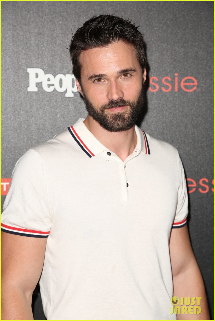 Kiernan Shipka & Cameron Monaghan Get Dressed Up for 'People's Ones To ...