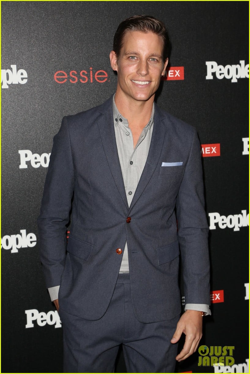 Kiernan Shipka & Cameron Monaghan Get Dressed Up for 'People's Ones To ...