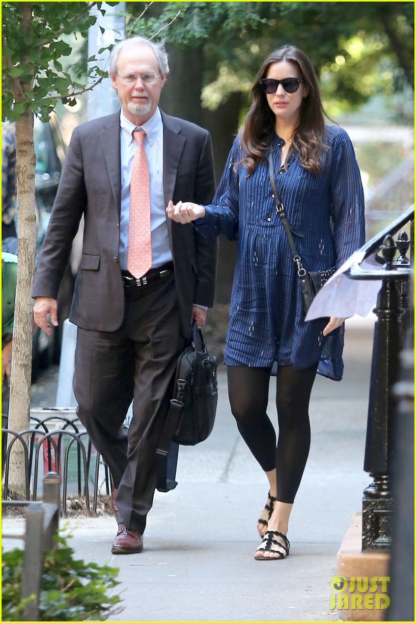 Liv Tyler's Dad Steven Tyler Is Over the Moon On Her Second Pregnancy ...