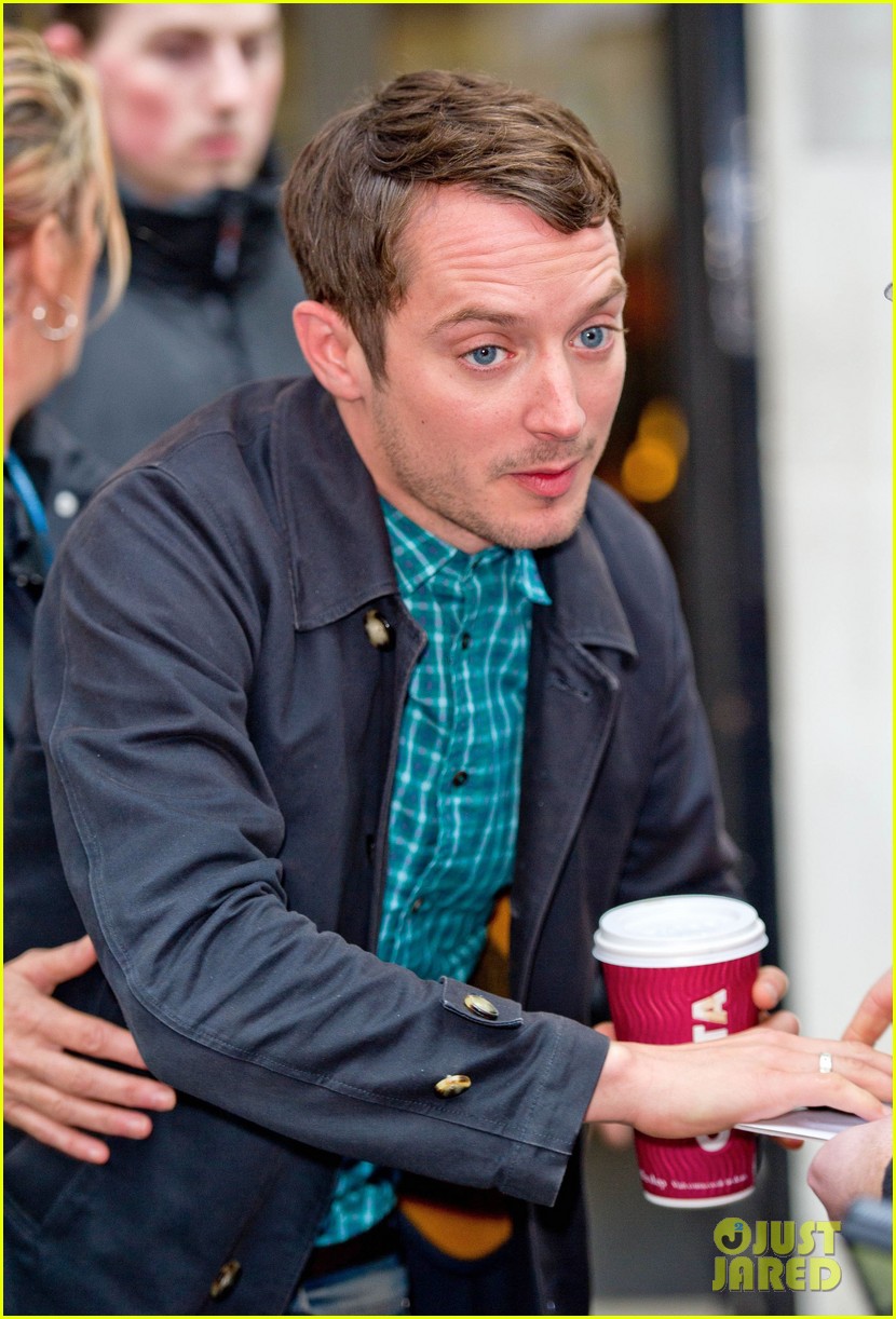 Elijah Wood & Daniel Radcliffe Get Mistaken For Each Other Often ...