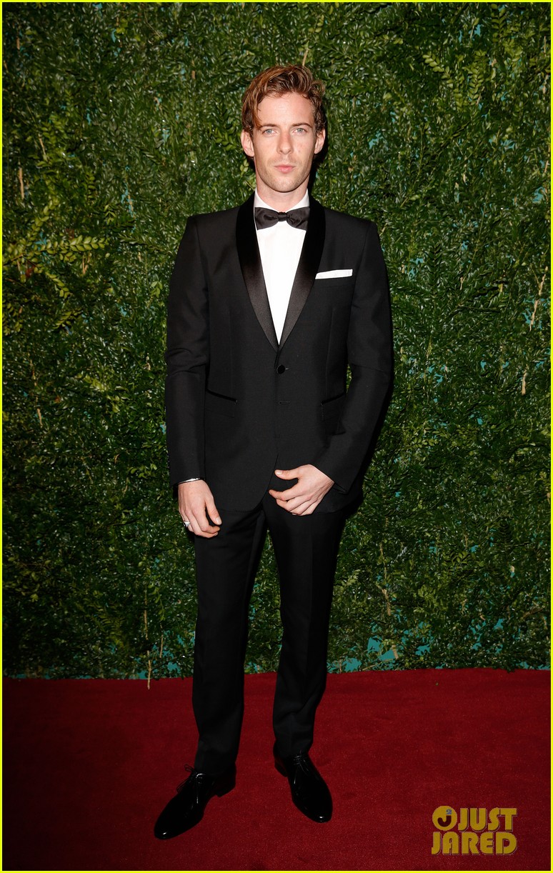 Benedict Cumberbatch & Fiancee Sophie Hunter Look So in Love at London ...