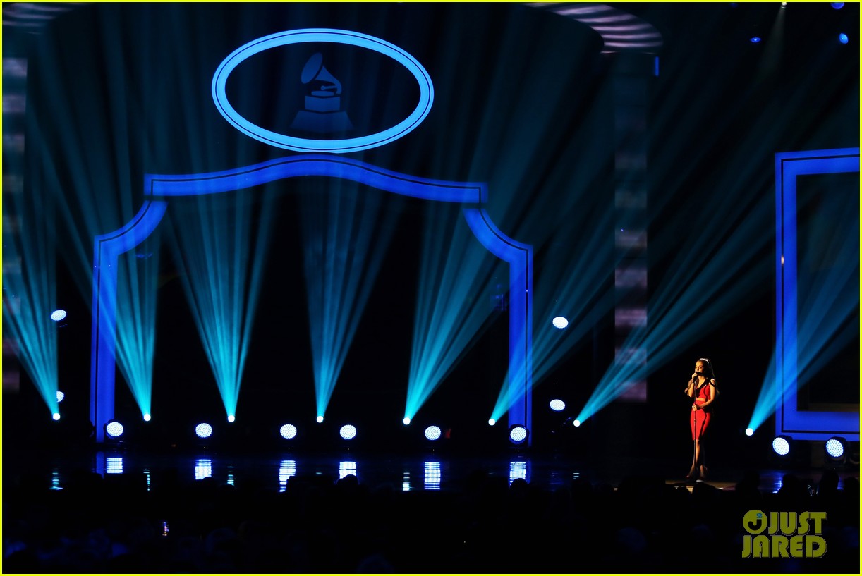 Ariana Grande & Boyfriend Big Sean Hold Hands On Stage at Grammy ...