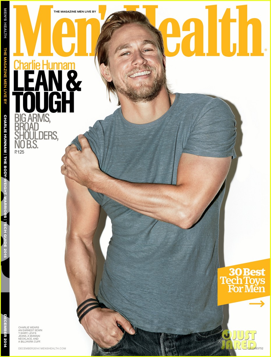 Charlie Hunnam Puts His Huge Biceps On Display, Dishes Why He Left ...