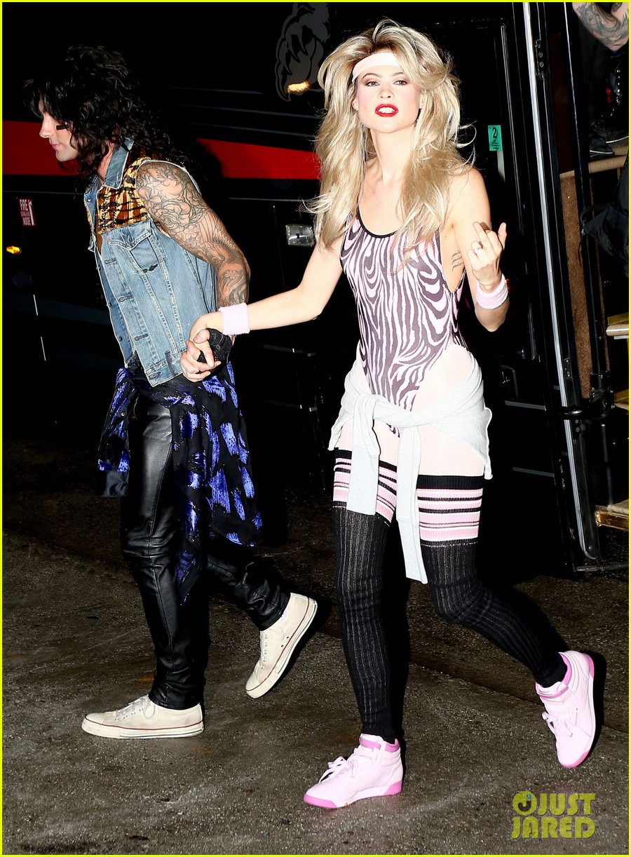 Shirtless Adam Levine & Behati Prinsloo Bring Back the 80s on Halloween ...