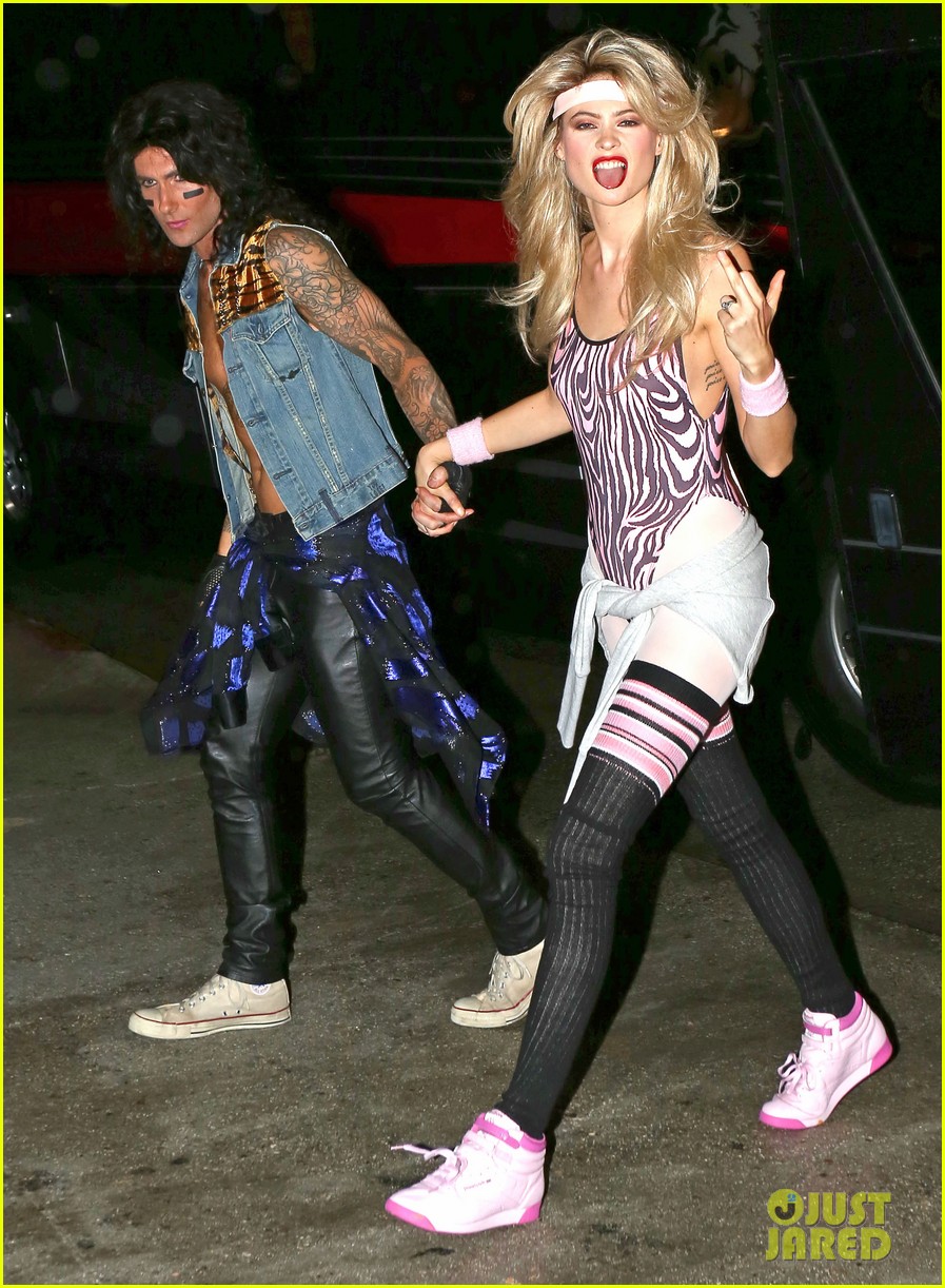 Shirtless Adam Levine & Behati Prinsloo Bring Back the 80s on Halloween ...