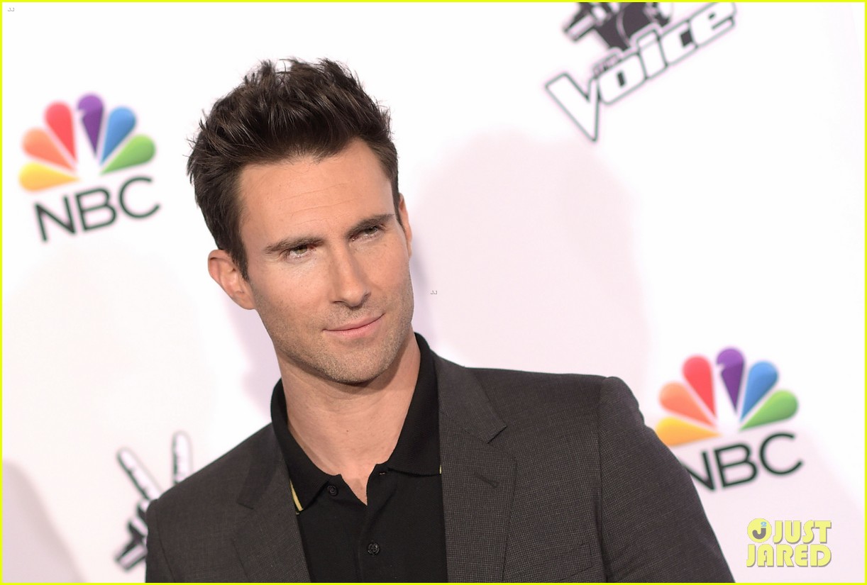 Adam Levine Blake Shelton Are All About That Voice At CityWalk adam-levine-blake-shelton-are-all-about-that-voice-at-citywalk