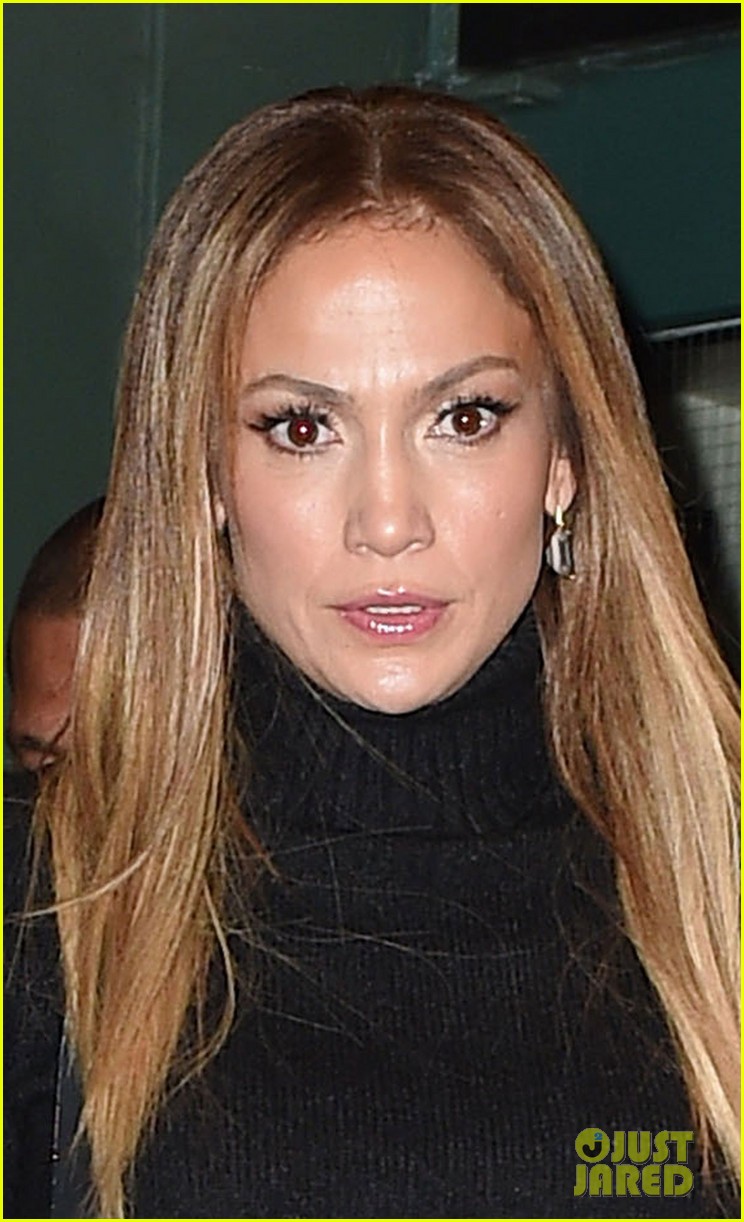 Jennifer Lopez Felt the Love at Her Book Launch: Photo 3237027 | Benny ...