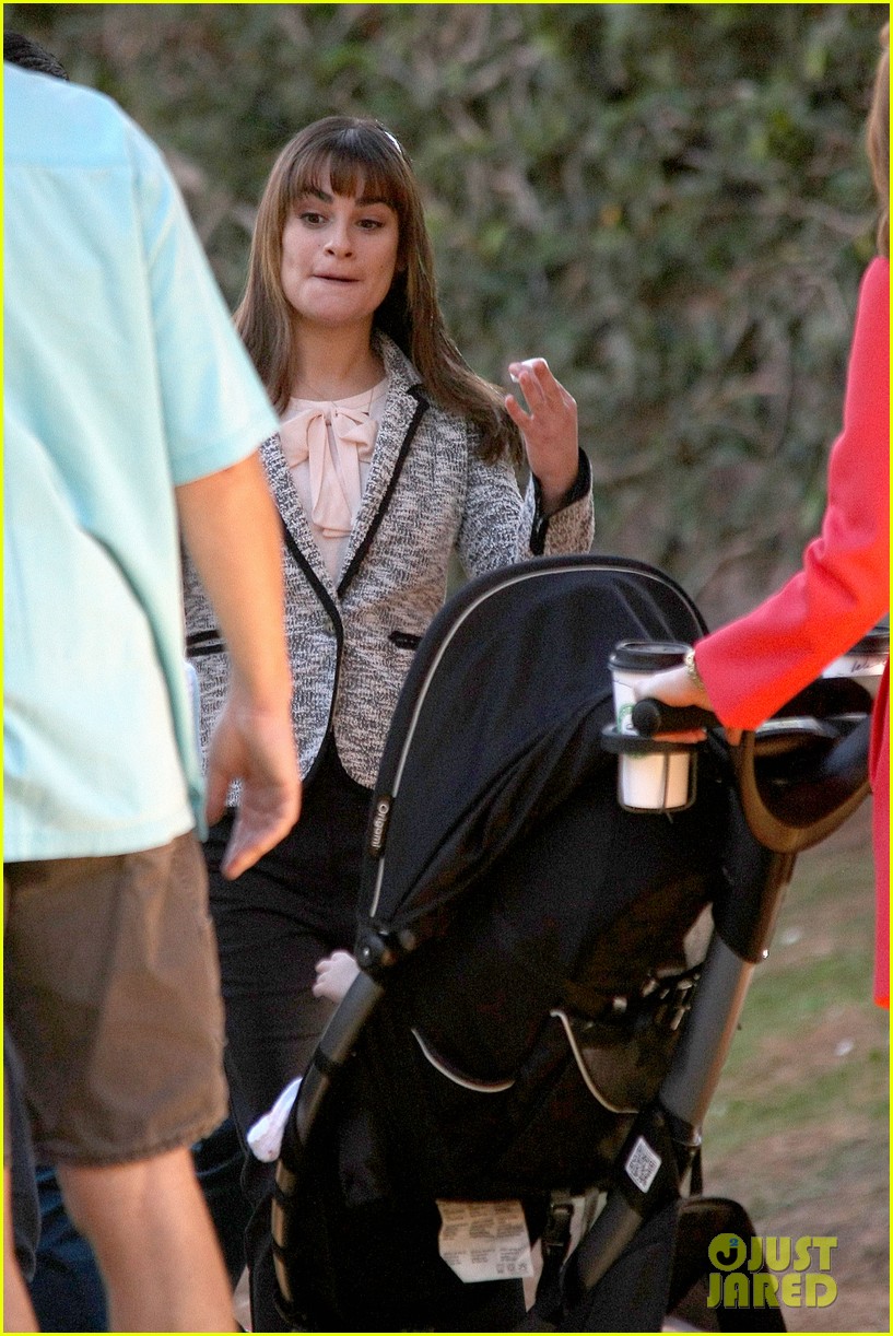 Lea Michele & Darren Criss Get Egged On Fun 'Glee' Set: Photo 3245994 ...