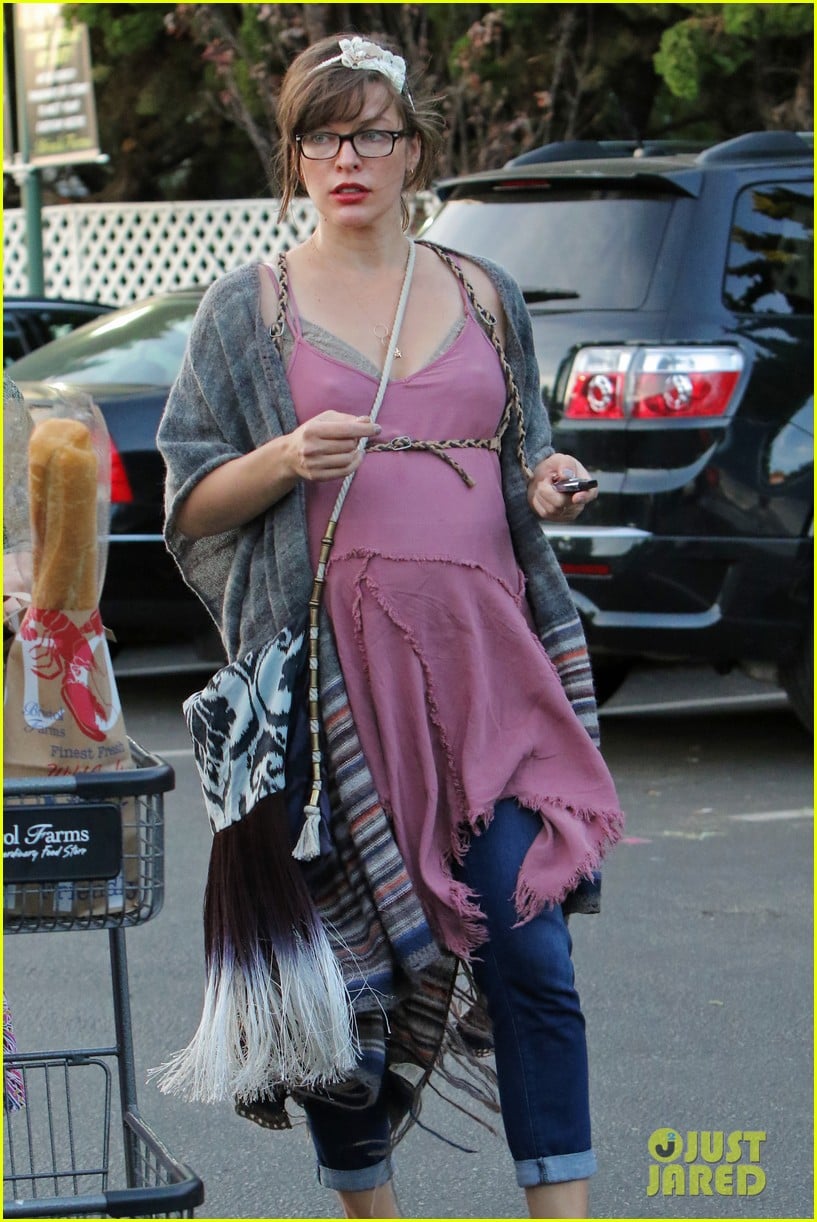 Pregnant Milla Jovovich Shares Adorable New Photo of Her Daughter Ever ...