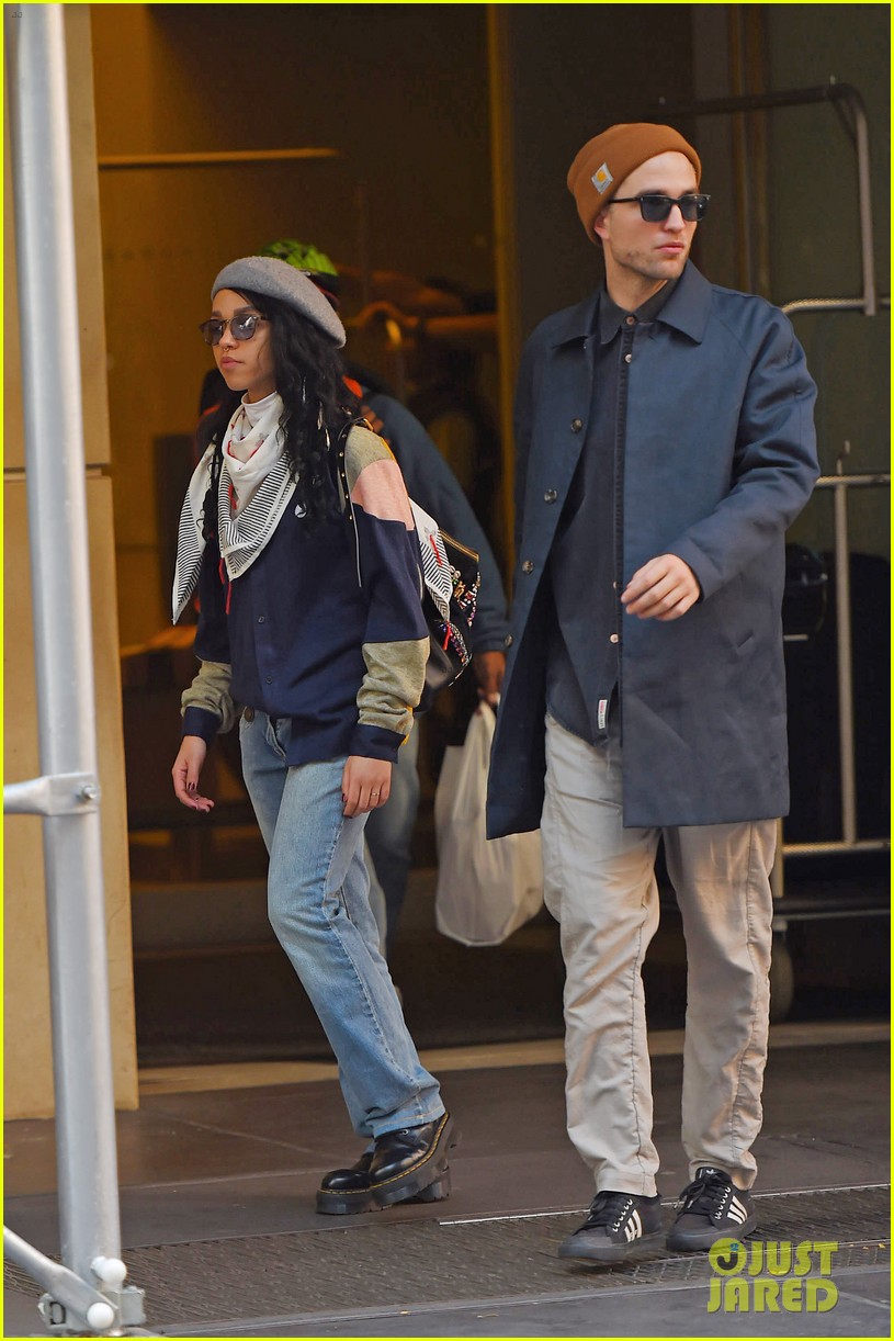 Robert Pattinson & FKA twigs Are a Beanie & Sunglasses Pair in NYC ...
