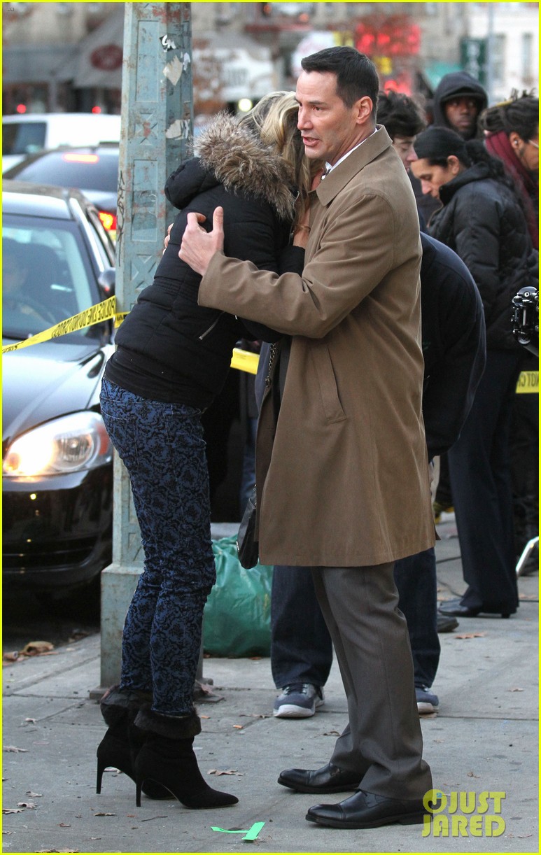 Keanu Reeves Comforts Crying Mira Sorvino in Emotional 'Daughter of God ...