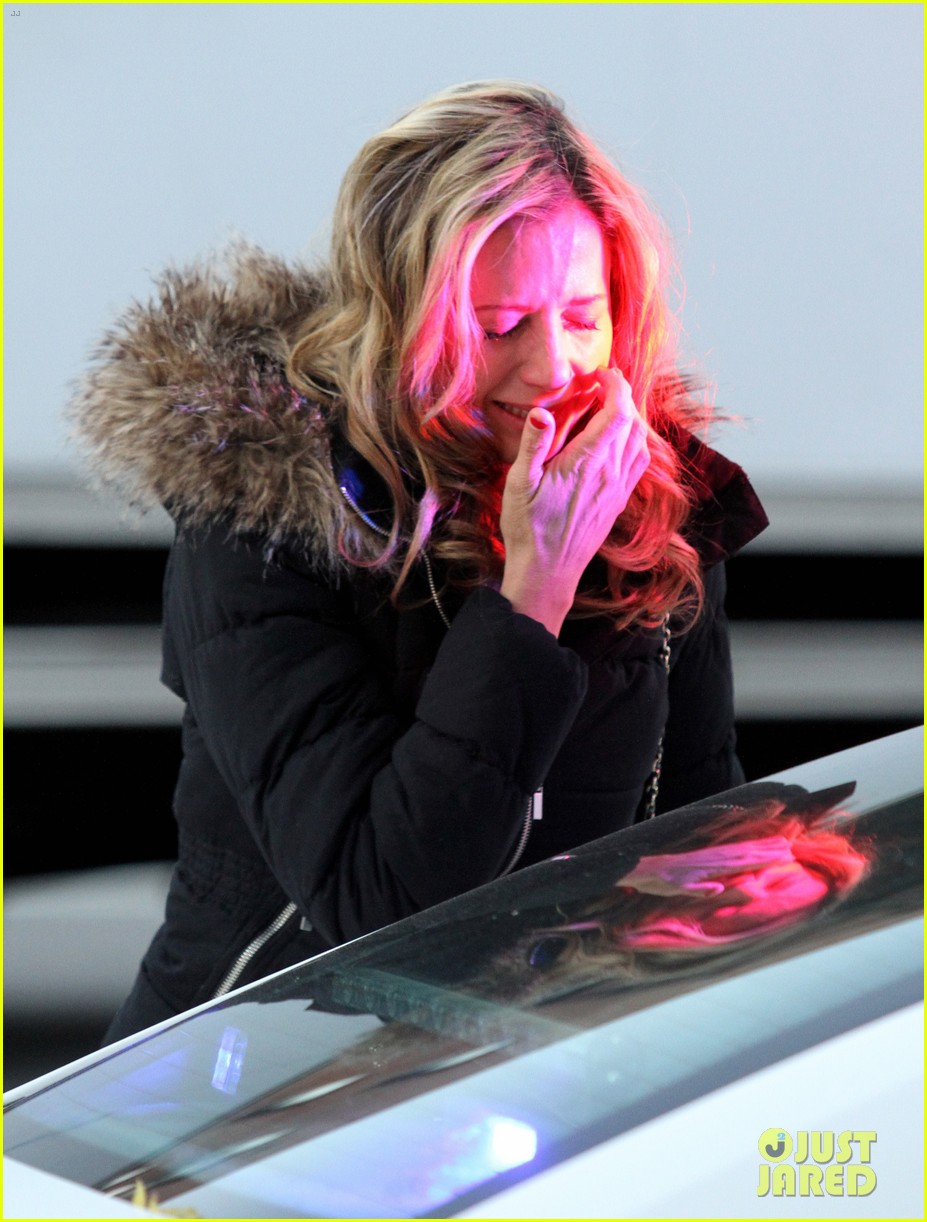 Keanu Reeves Comforts Crying Mira Sorvino in Emotional 'Daughter of God ...