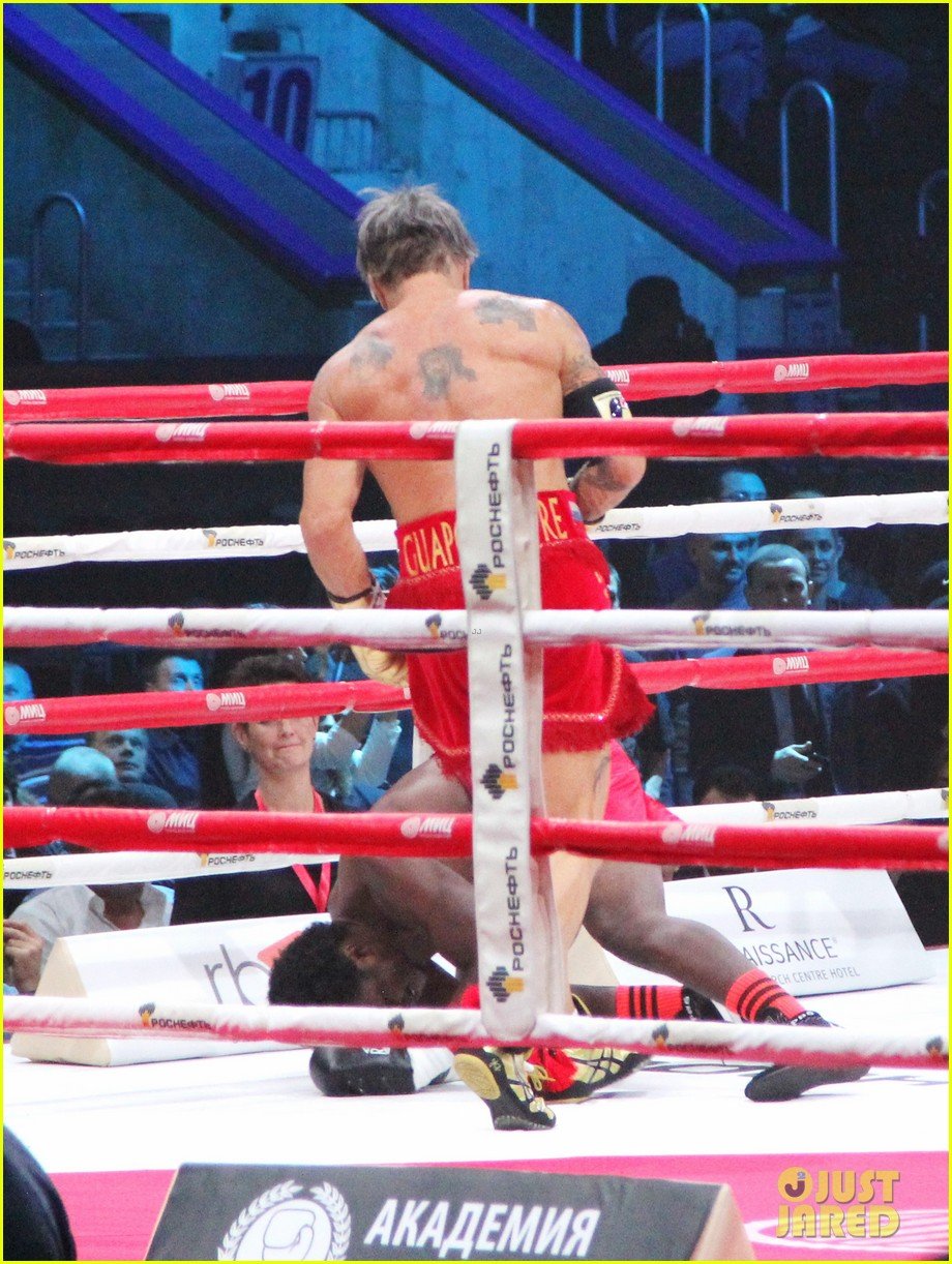 Shirtless & Ripped Mickey Rourke Wins First Boxing Match in 20 Years ...