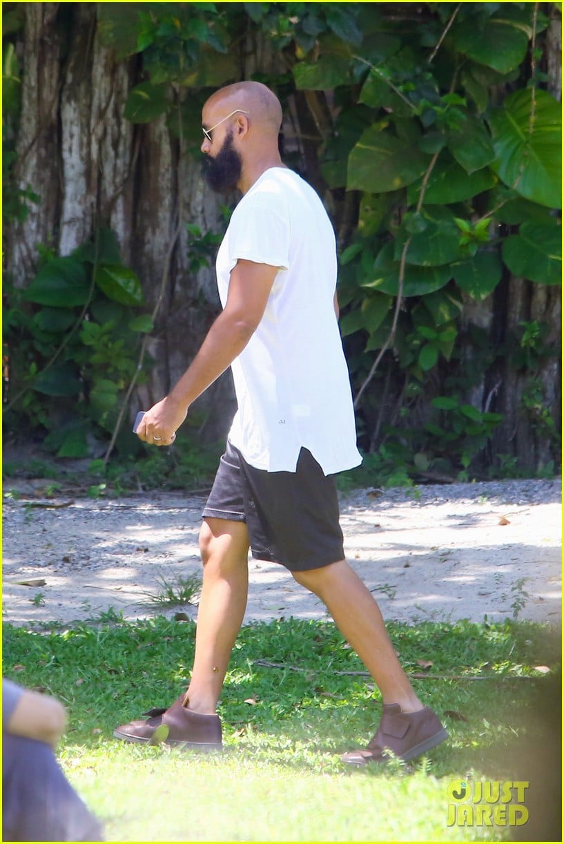 Solange Knowles & New Husband Alan Ferguson Enjoy Relaxing Honeymoon in ...