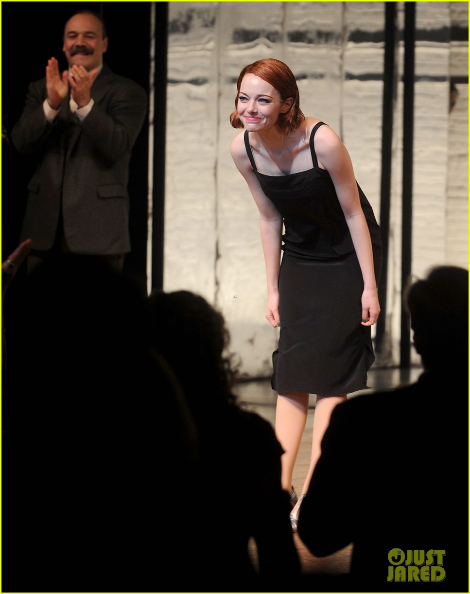 Emma Stone Takes Her Opening Night Bow in 'Cabaret'!: Photo 3240525 ...