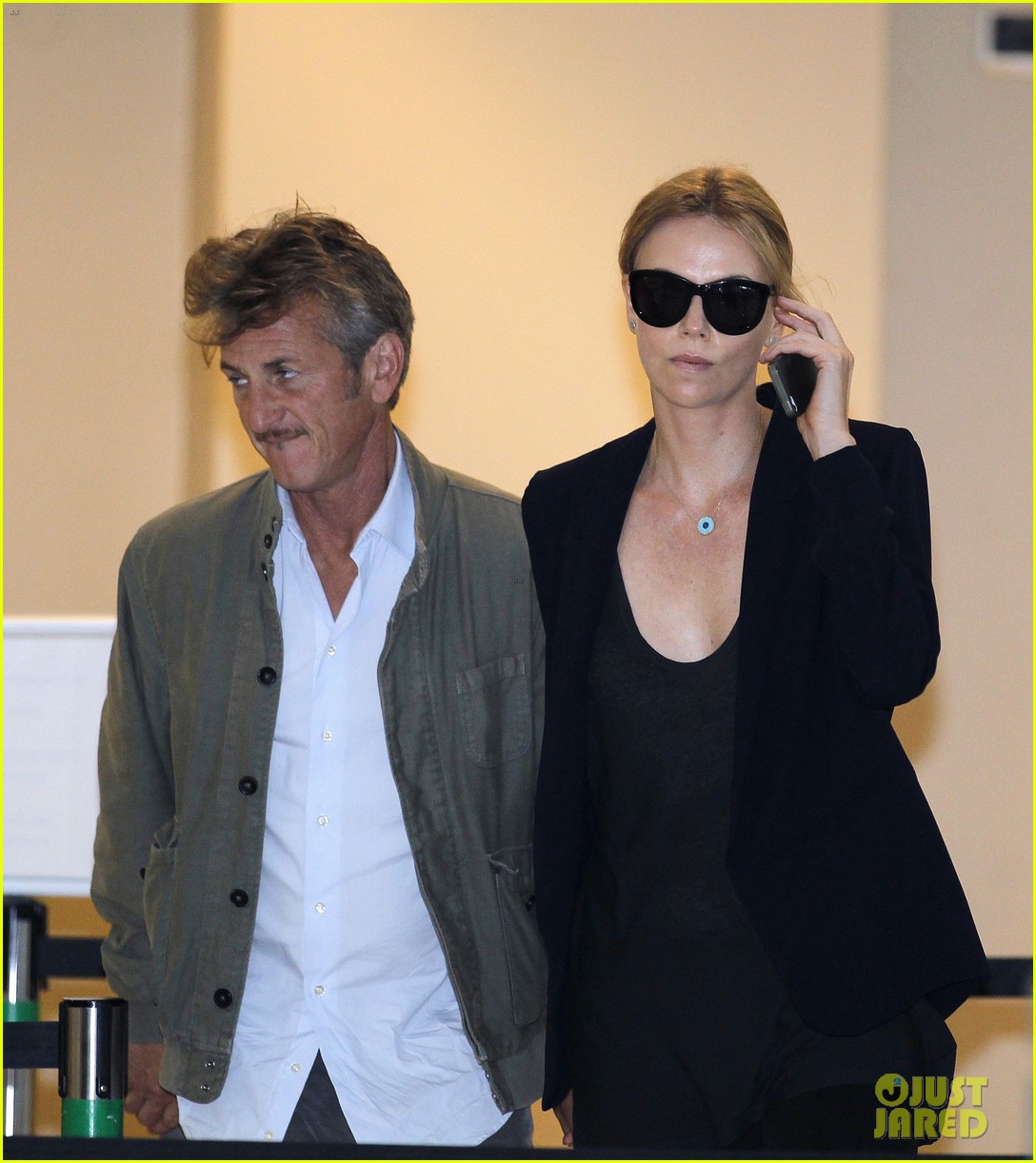 Charlize Theron & Sean Penn Are Still Going Strong, Hold Hands in South ...