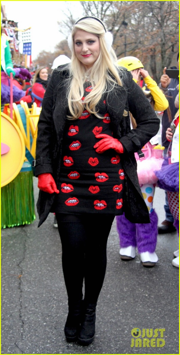 Meghan Trainor's Lips Are Movin & Are All Over Her Dress!: Photo ...