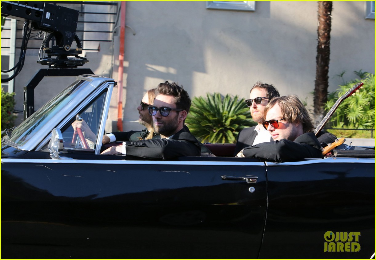 Adam Levine Heats Up Hollywood for New Music Video Shoot: Photo 3256621 ...