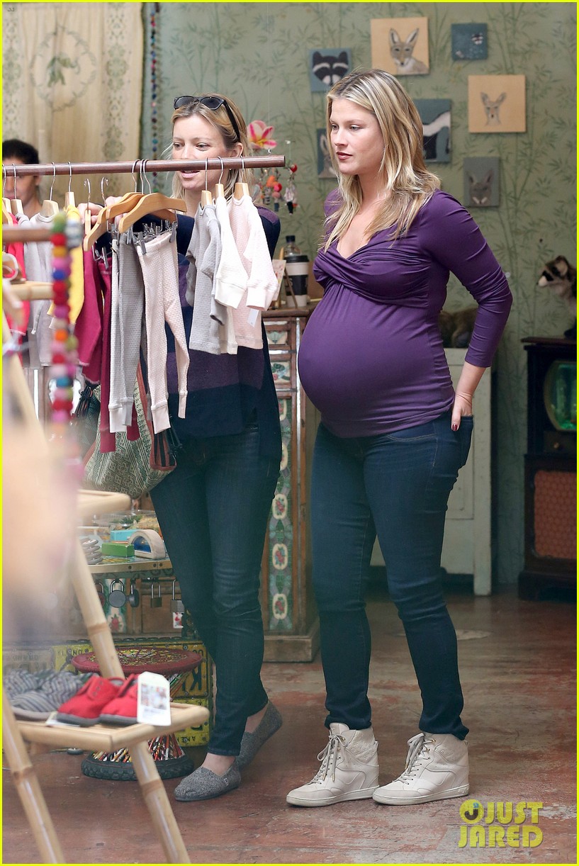 'Varsity Blues' Reunion! Ali Larter & Amy Smart Go Baby Shopping ...