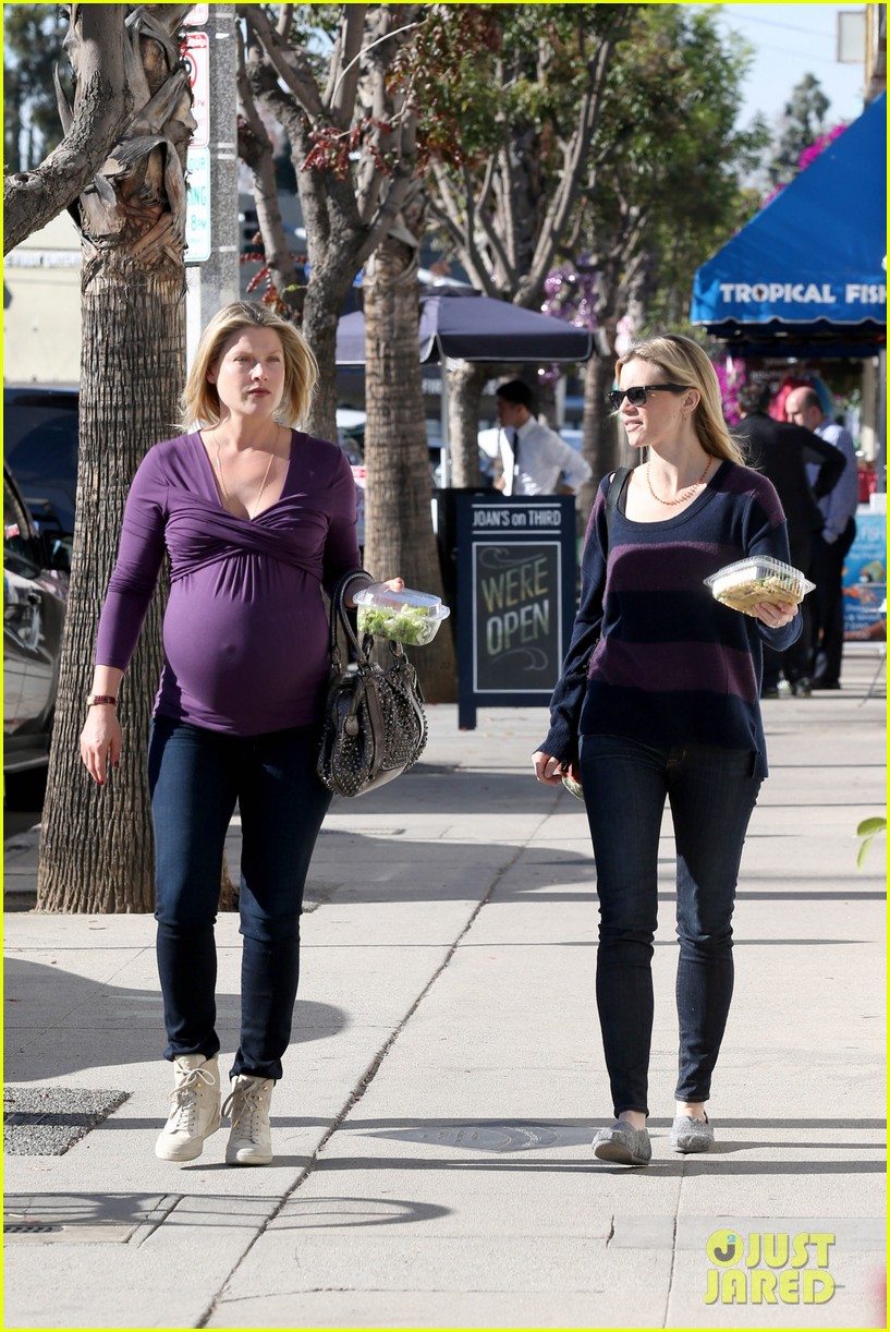 'Varsity Blues' Reunion! Ali Larter & Amy Smart Go Baby Shopping ...