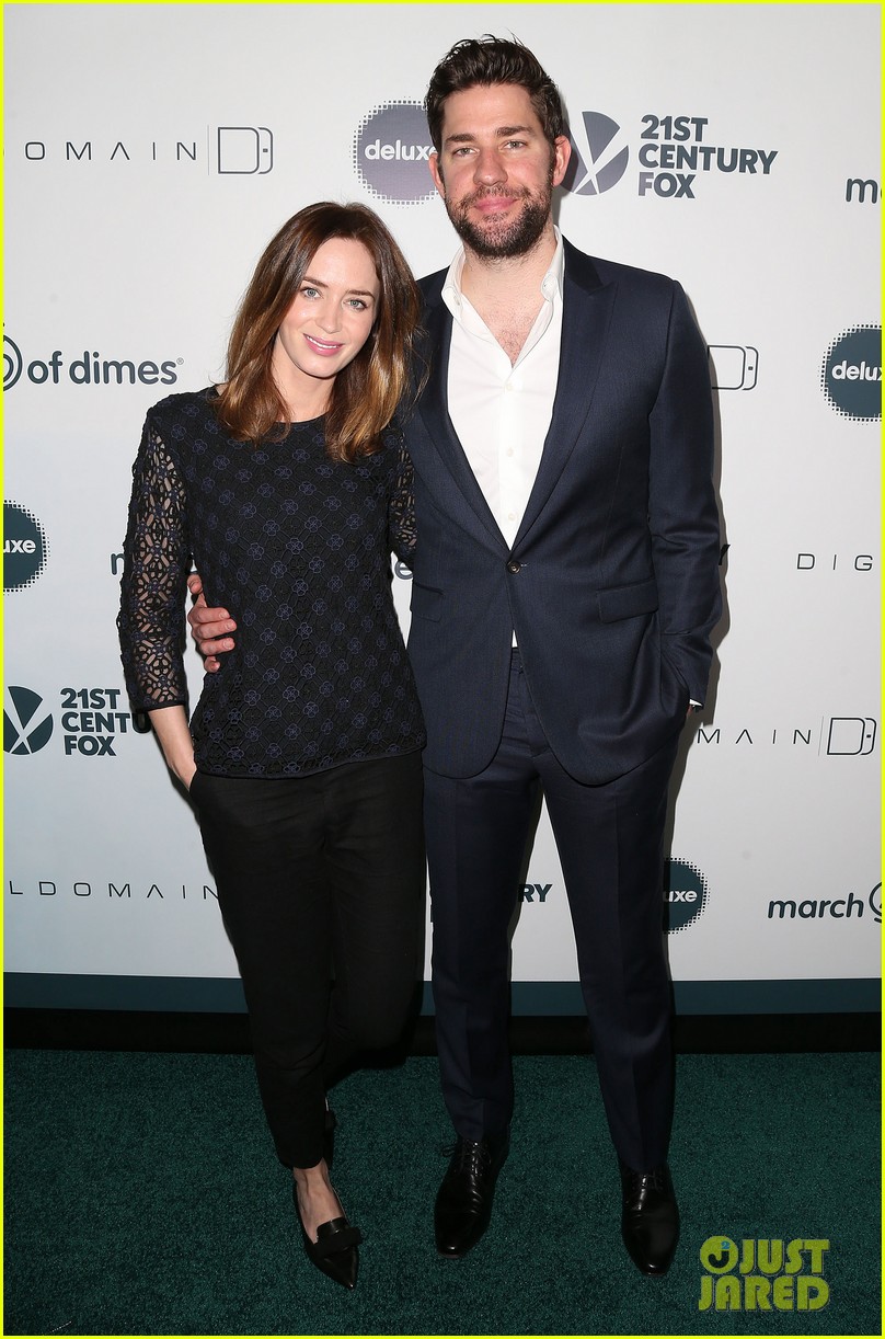 Emily Blunt & John Krasinski Are a Picture Perfect Couple at March of ...
