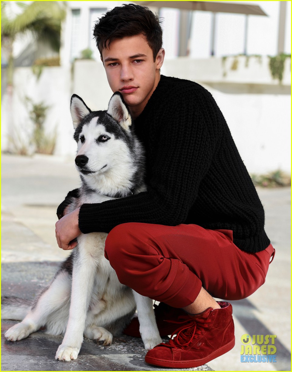 Cameron Dallas Gets 'Expelled' at the Beach for JJ Spotlight: Photo ...