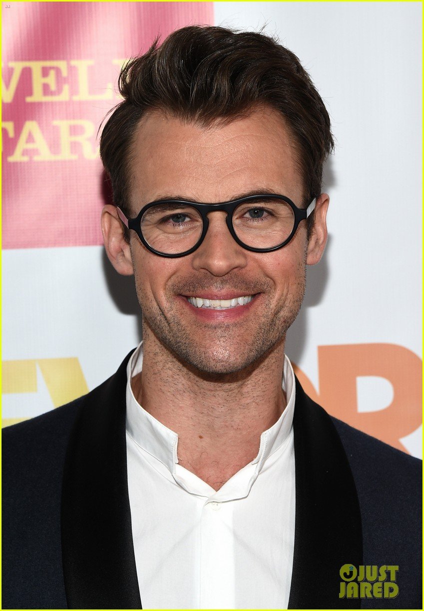 Fashion Police's Brad Goreski Is Engaged to Boyfriend Gary Janetti ...