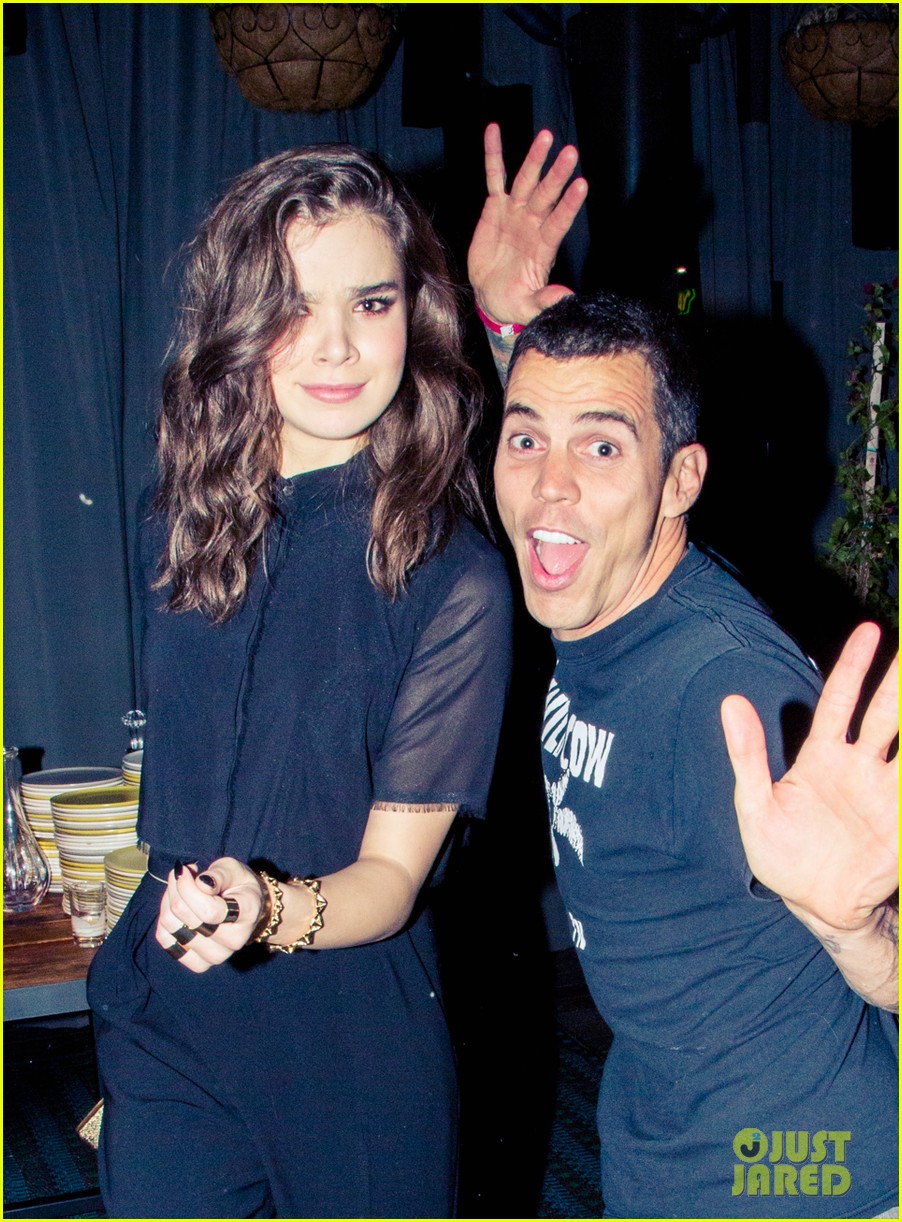 Hailee Steinfeld Parties It Up for Her 18th Birthday Surrounded By Her ...