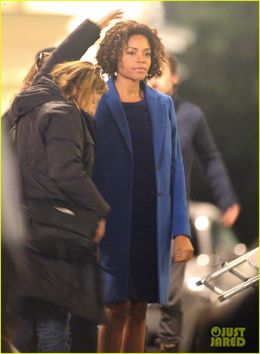 Naomie Harris Joins Daniel Craig for 'Spectre' Night Scenes: Photo ...