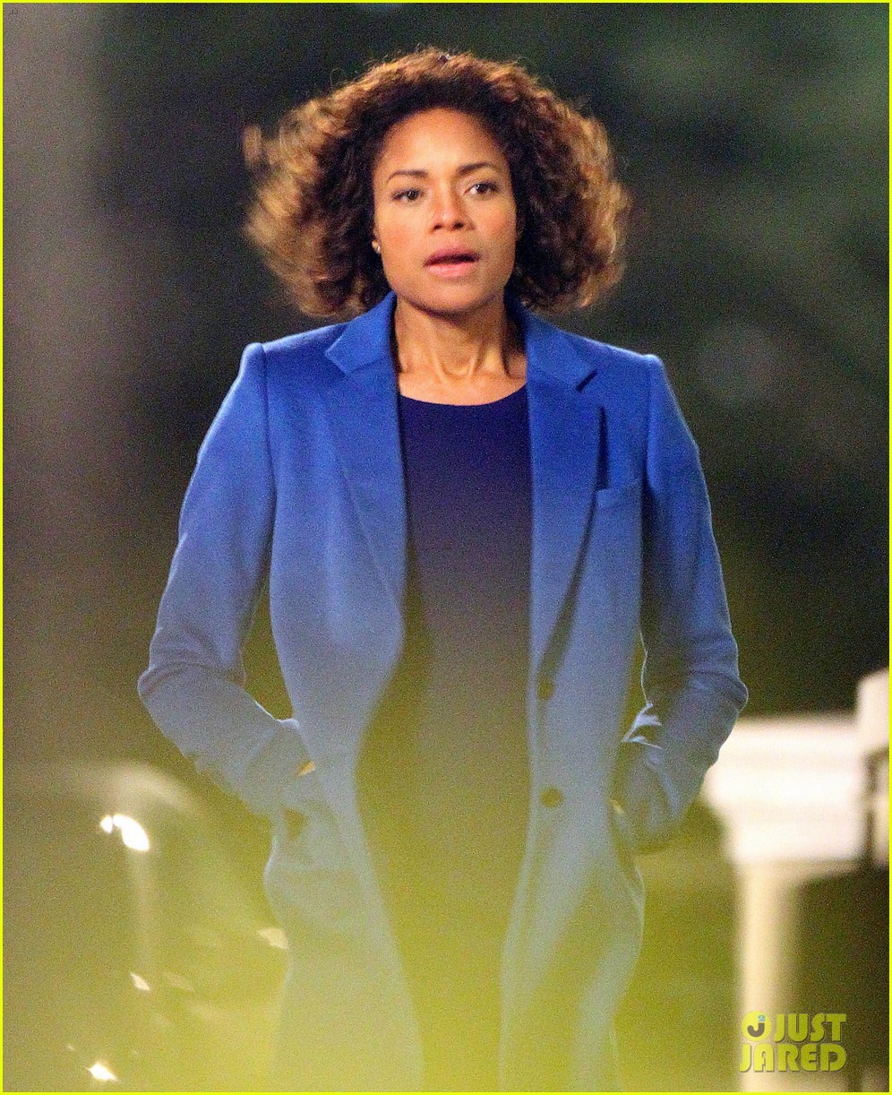 Naomie Harris Joins Daniel Craig for 'Spectre' Night Scenes: Photo ...
