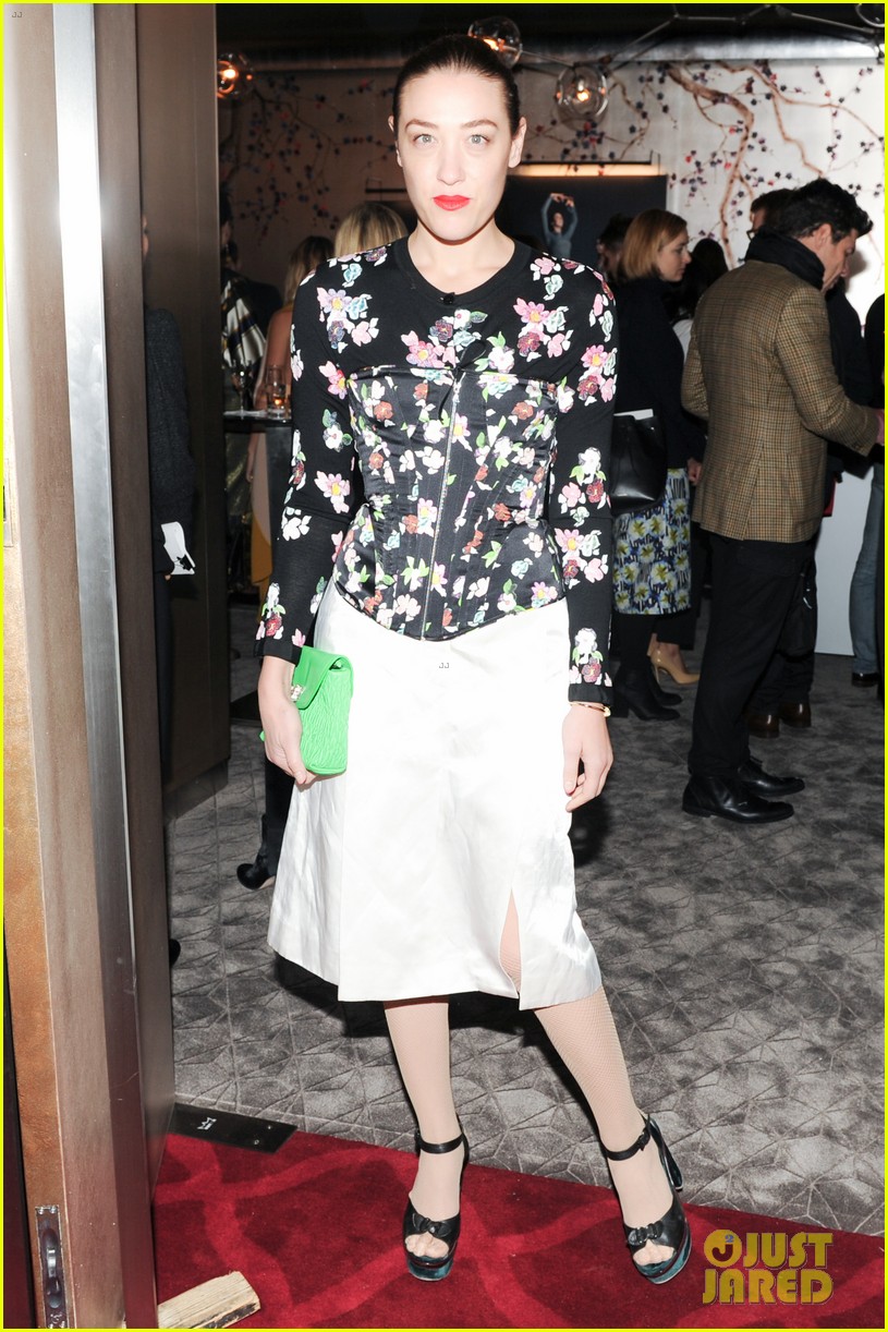 Jaime King Asks Santa for Her Teenaged Sized Breasts Back: Photo ...