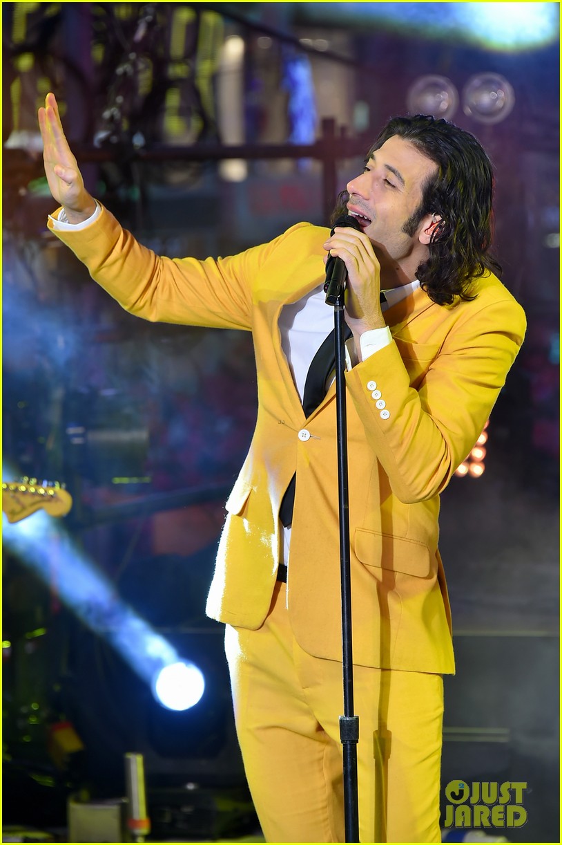 MAGIC! Performs 'Rude' Live on New Year's Eve 2015 (Video): Photo ...