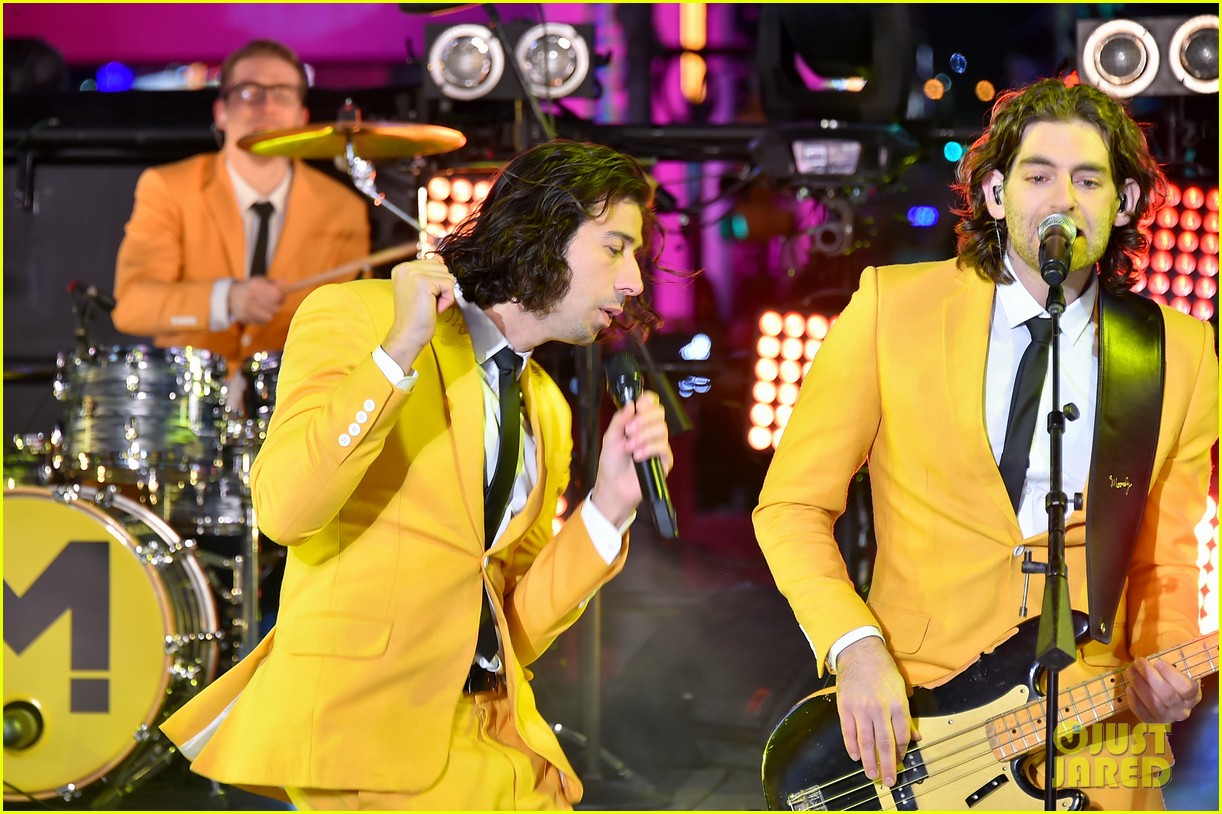 MAGIC! Performs 'Rude' Live on New Year's Eve 2015 (Video): Photo ...