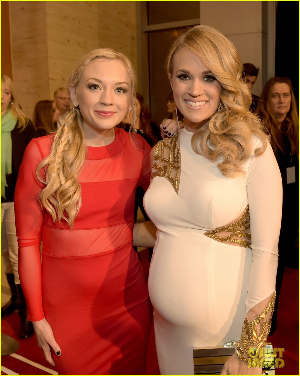 Cassadee Pope & Scotty McCreery Are Red Carpet Ready at the American ...