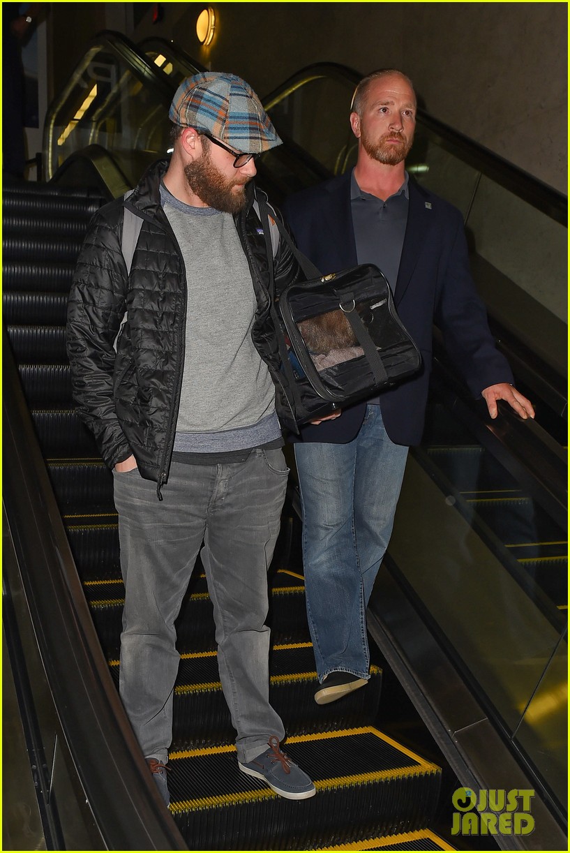 Seth Rogen Travels with New Bodyguard Amid Hackers' Threats: Photo ...