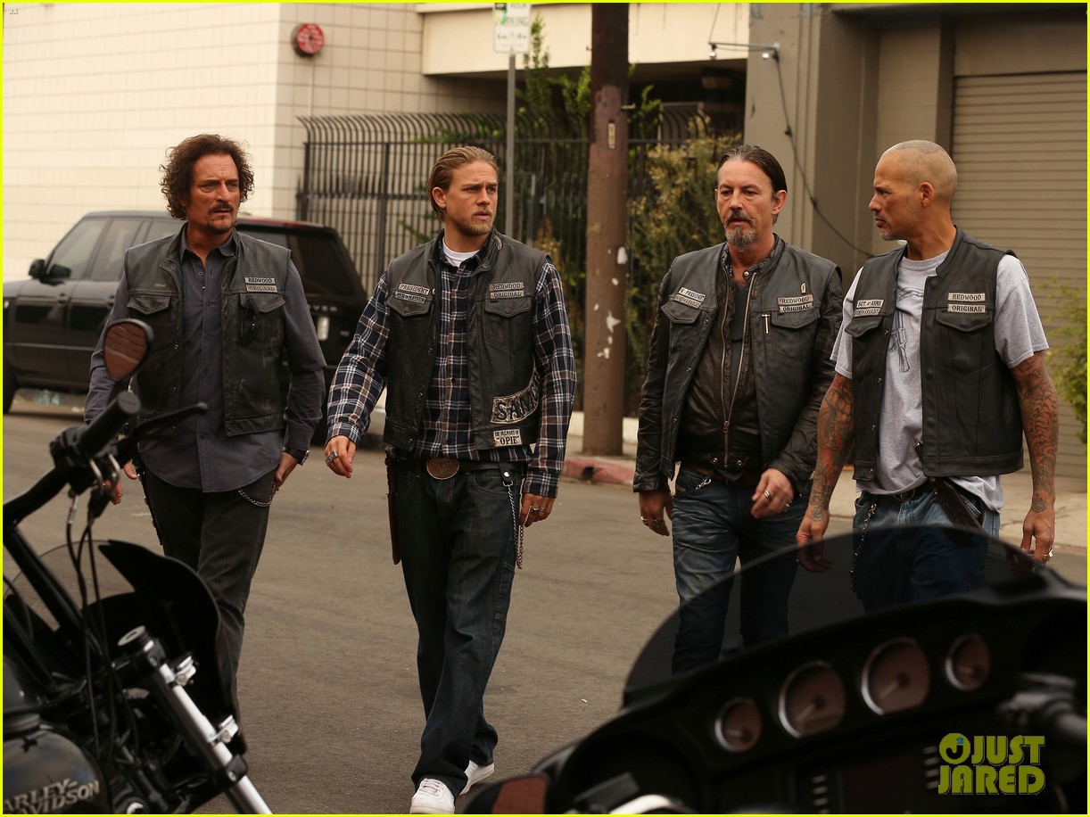 'Sons of Anarchy' Series Finale Spoilers: Did Jax Live or Die?: Photo 3258742 | Charlie Hunnam ...