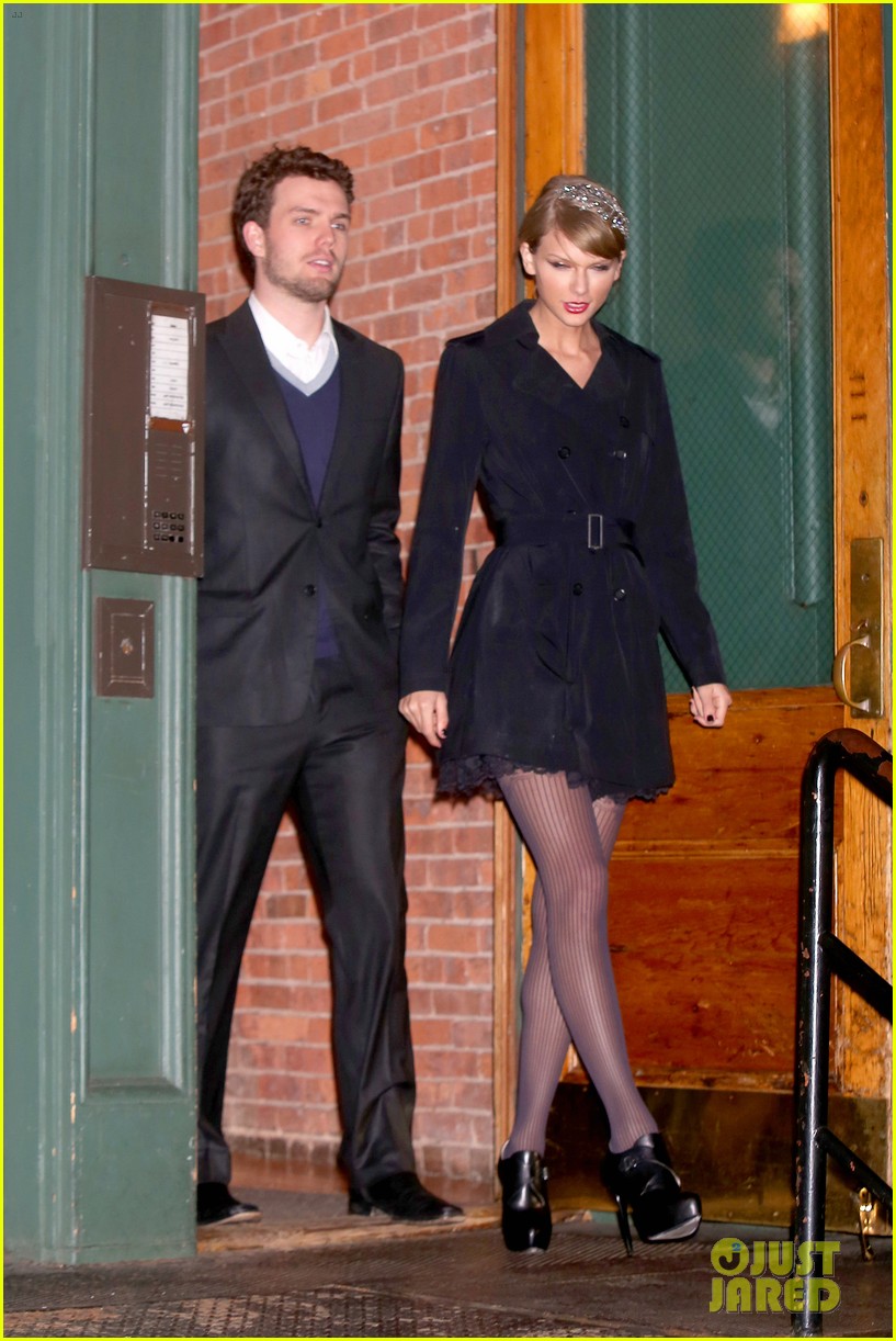 Taylor Swift & Brother Austin Are the Best Dressed Siblings at Formal ...