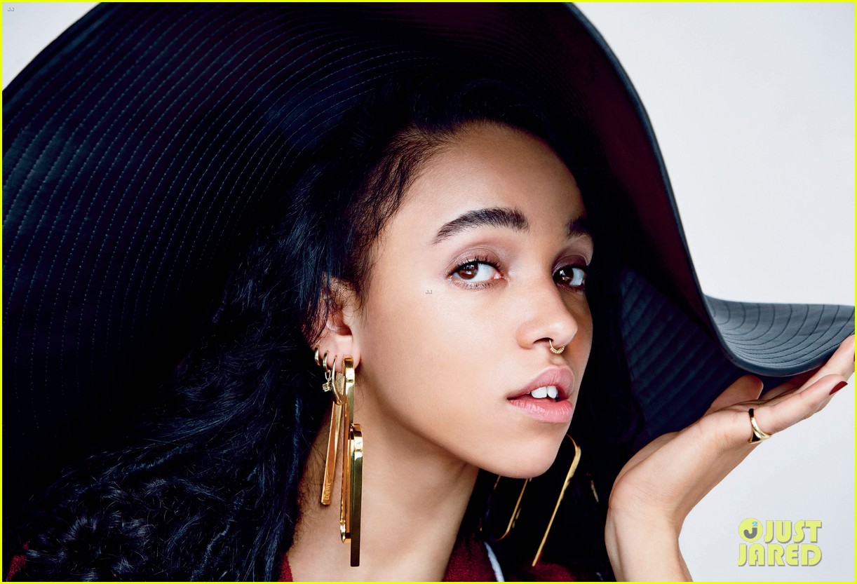 FKA twigs Deemed Vogue's Next Style Breakout Star: Photo 3265695 ...