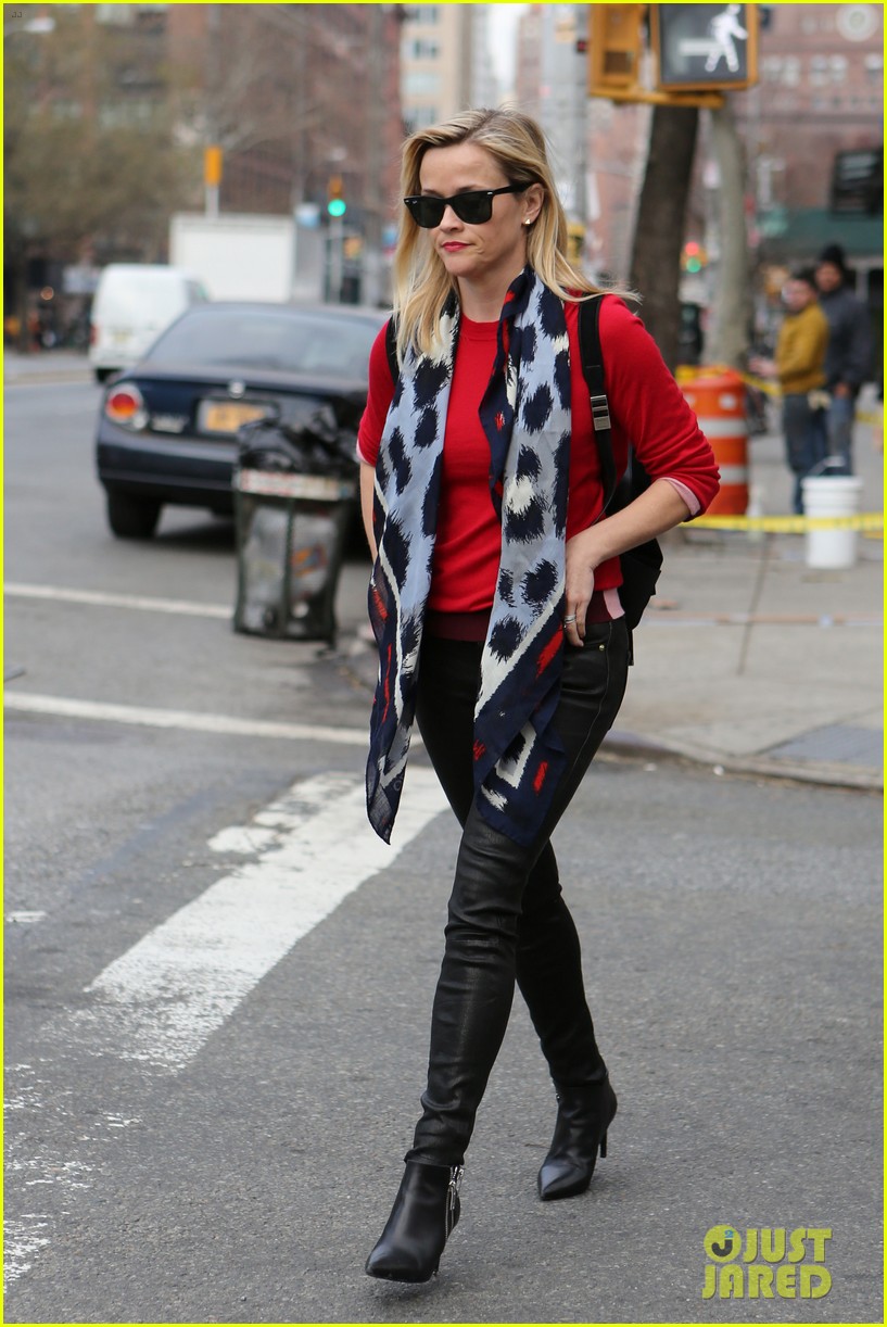 Reese Witherspoon Admits Crying & Telling Husband Jim Toth 'F--K You ...