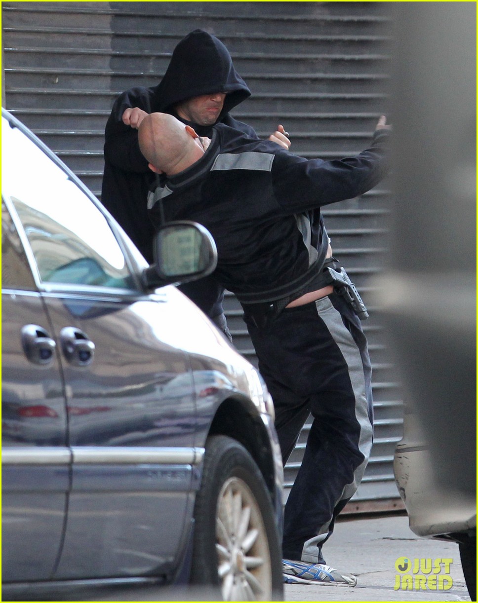 Ben Affleck Does Some Serious Stunt Fighting for 'The Accountant ...