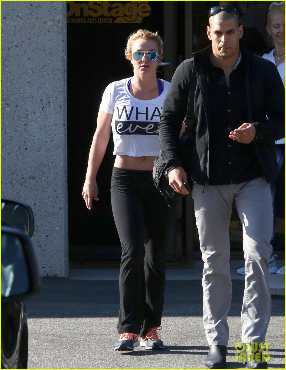 Britney Spears Flashes Rock Hard Abs After Dance Rehearsal: Photo ...