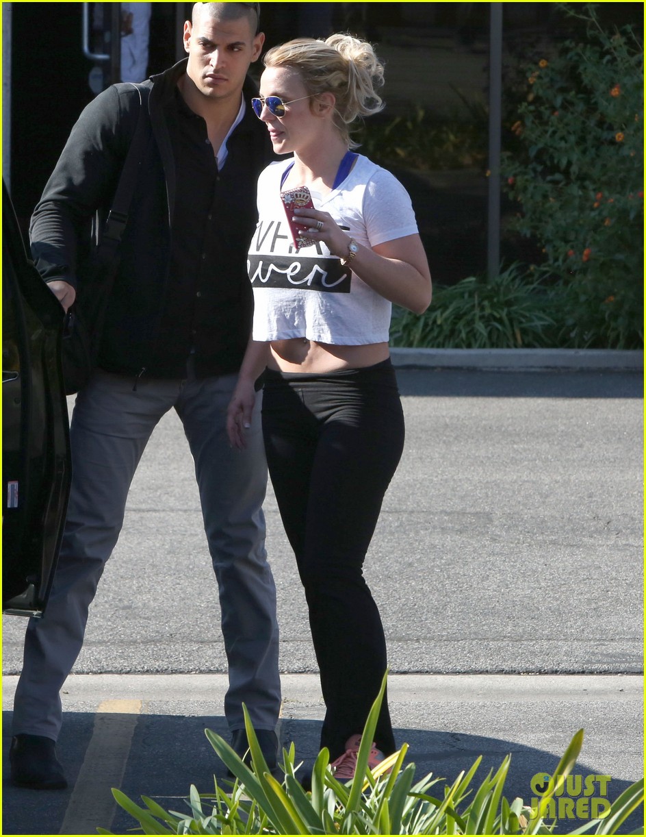 Britney Spears Flashes Rock Hard Abs After Dance Rehearsal: Photo ...