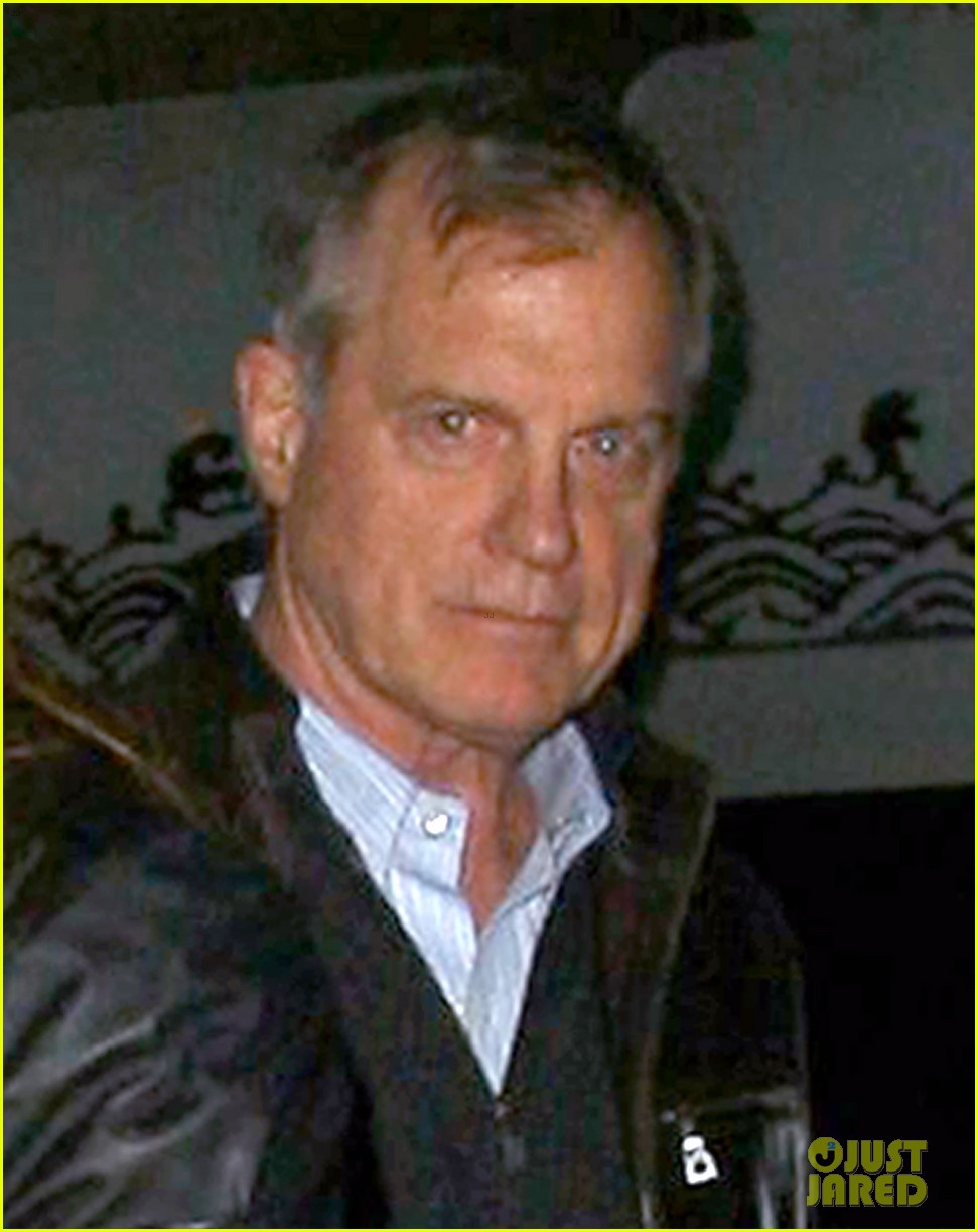 Stephen Collins Steps Out For First Time Since Child Molestation ...