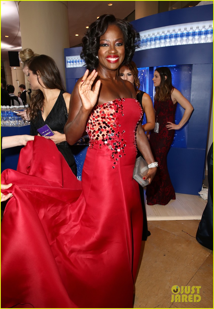 Viola Davis Dazzles in Red on Golden Globes 2015 Red Carpet!: Photo ...