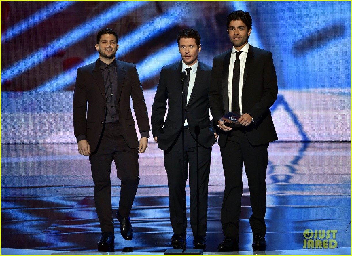 The 'Entourage' Guys Get Us Excited for Their Movie at PCAs: Photo ...