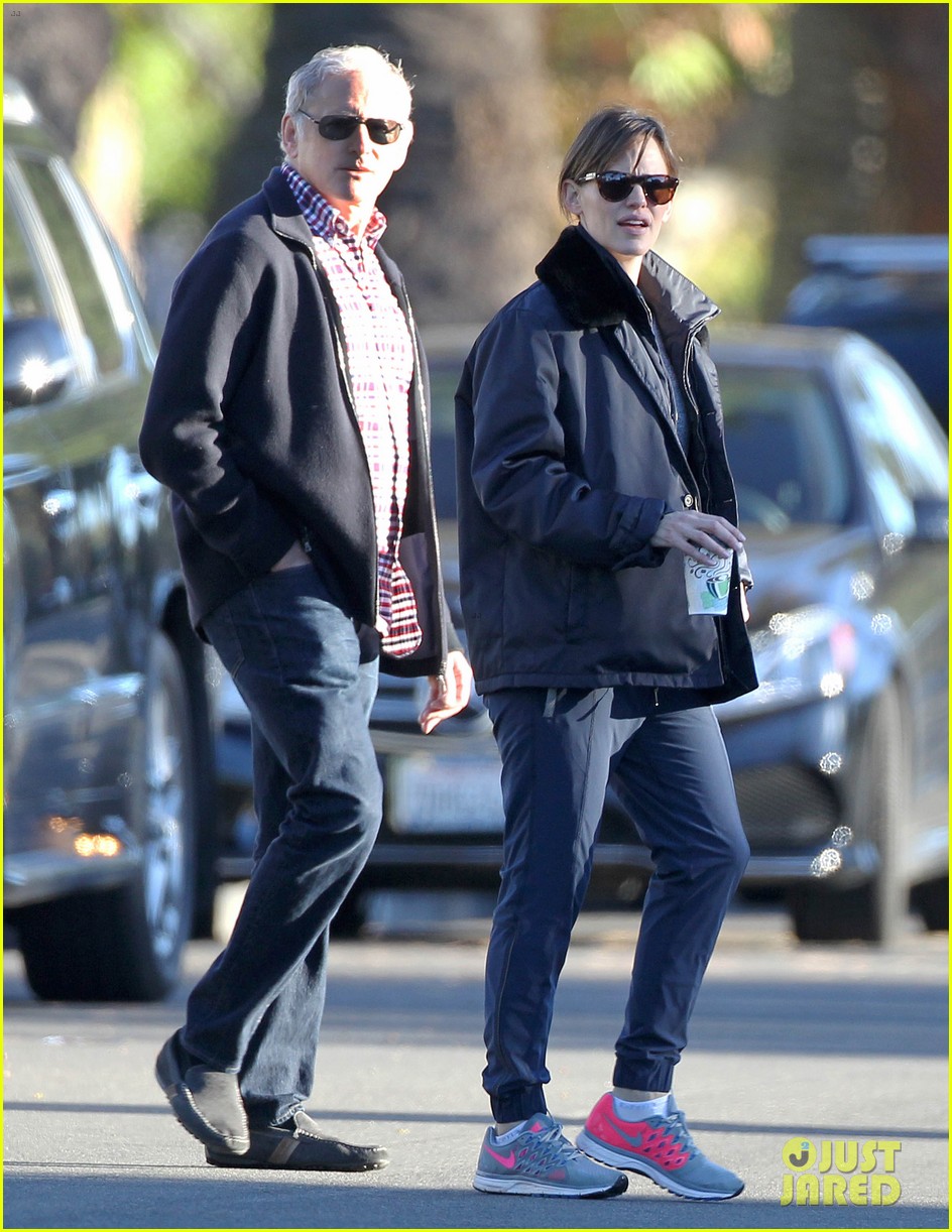 Jennifer Garner & Victor Garber Stage 'Alias' Reunion at Lunch!: Photo ...