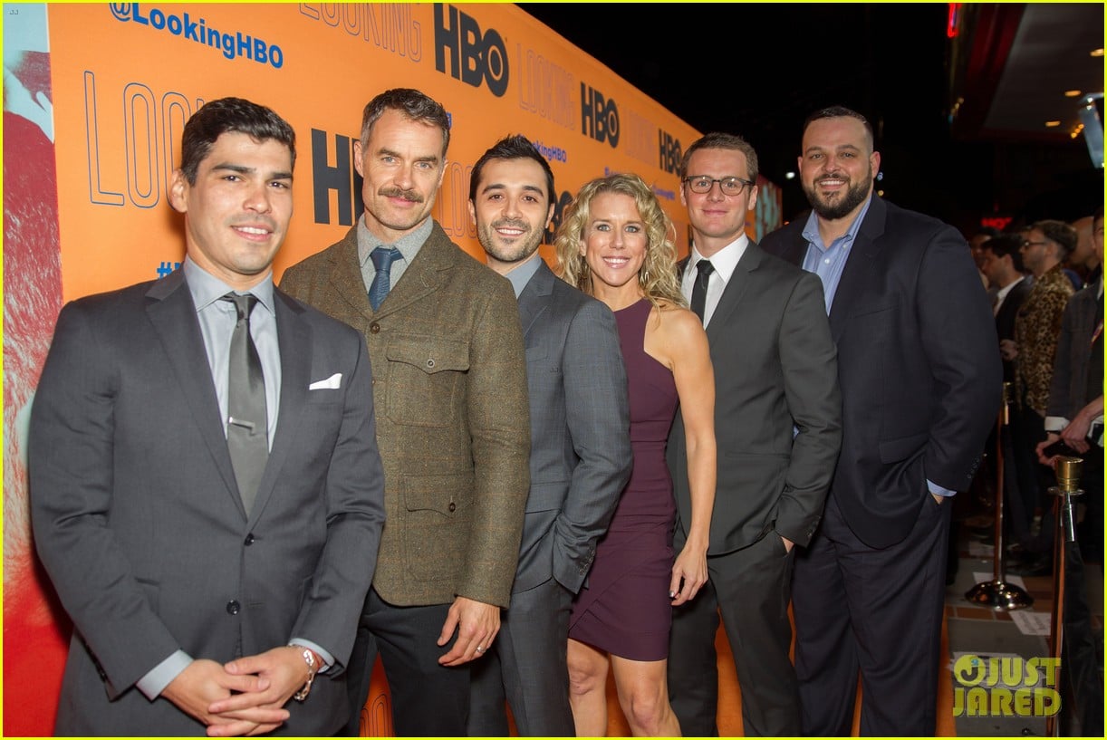 Jonathan Groff Suits Up with 'Looking' Cast for Season Two San ...