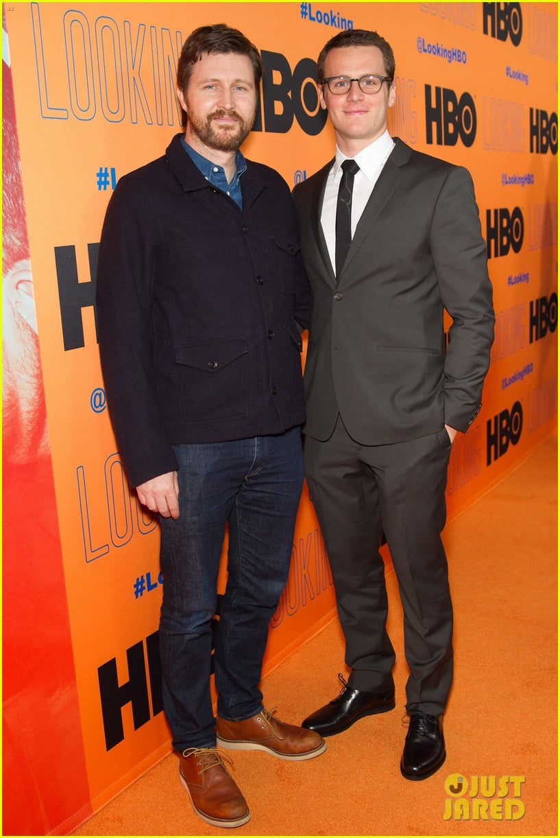 Jonathan Groff Suits Up with 'Looking' Cast for Season Two San ...