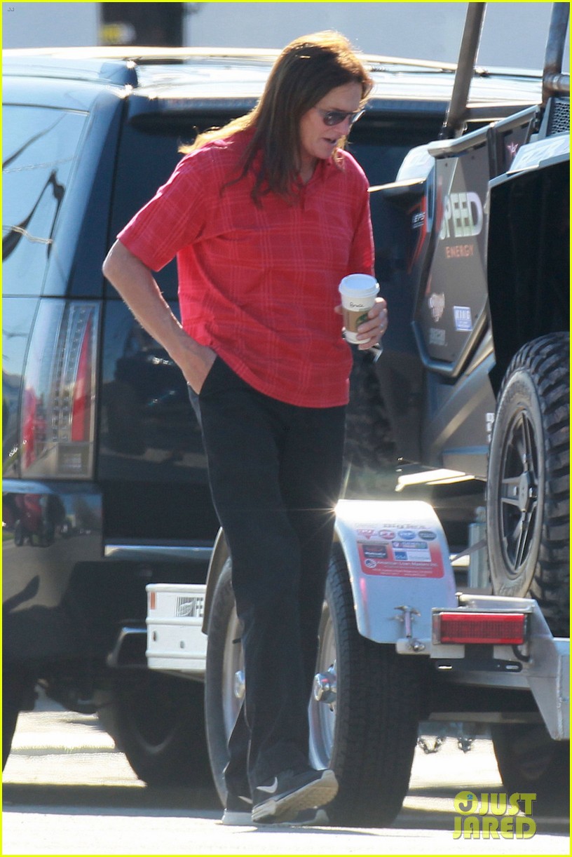 Bruce Jenner's Transition to Woman Has Been Confirmed: Photo 3292375 ...