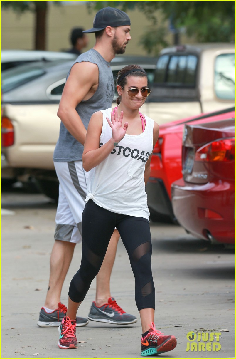Lea Michele & Matthew Paetz Hike & Hold Hands on Sunday!: Photo 3289105 ...
